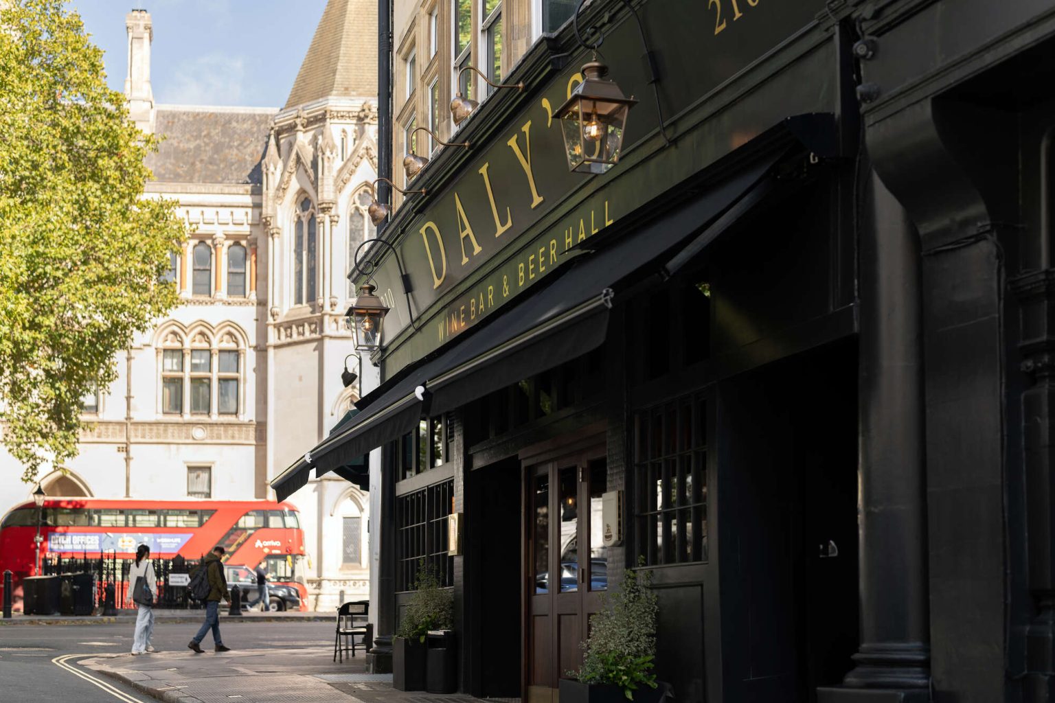 A Tale of Two Floors: Daly’s Reopens as ‘Daly’s Wine Bar & Beer Hall ...